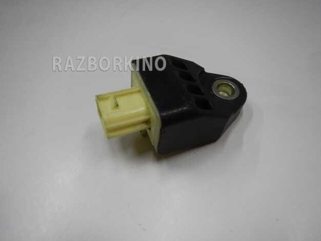 8983133030 Датчик SRS Toyota Camry XV40 2006-2011 купить бу по цене 720 ...